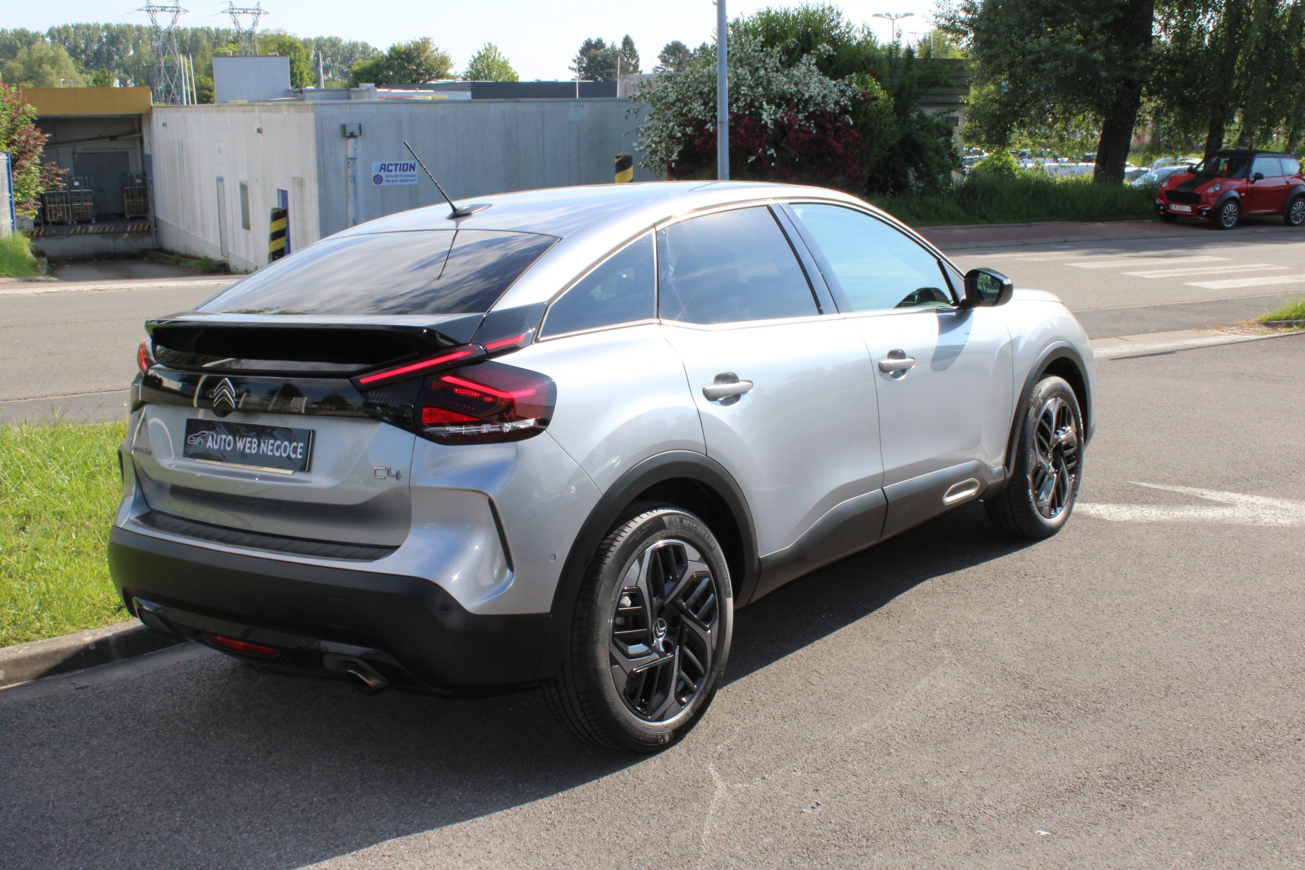 CITROEN C4 BLUEHDI 130CV SHINE EAT8 - Auto Web Negoce