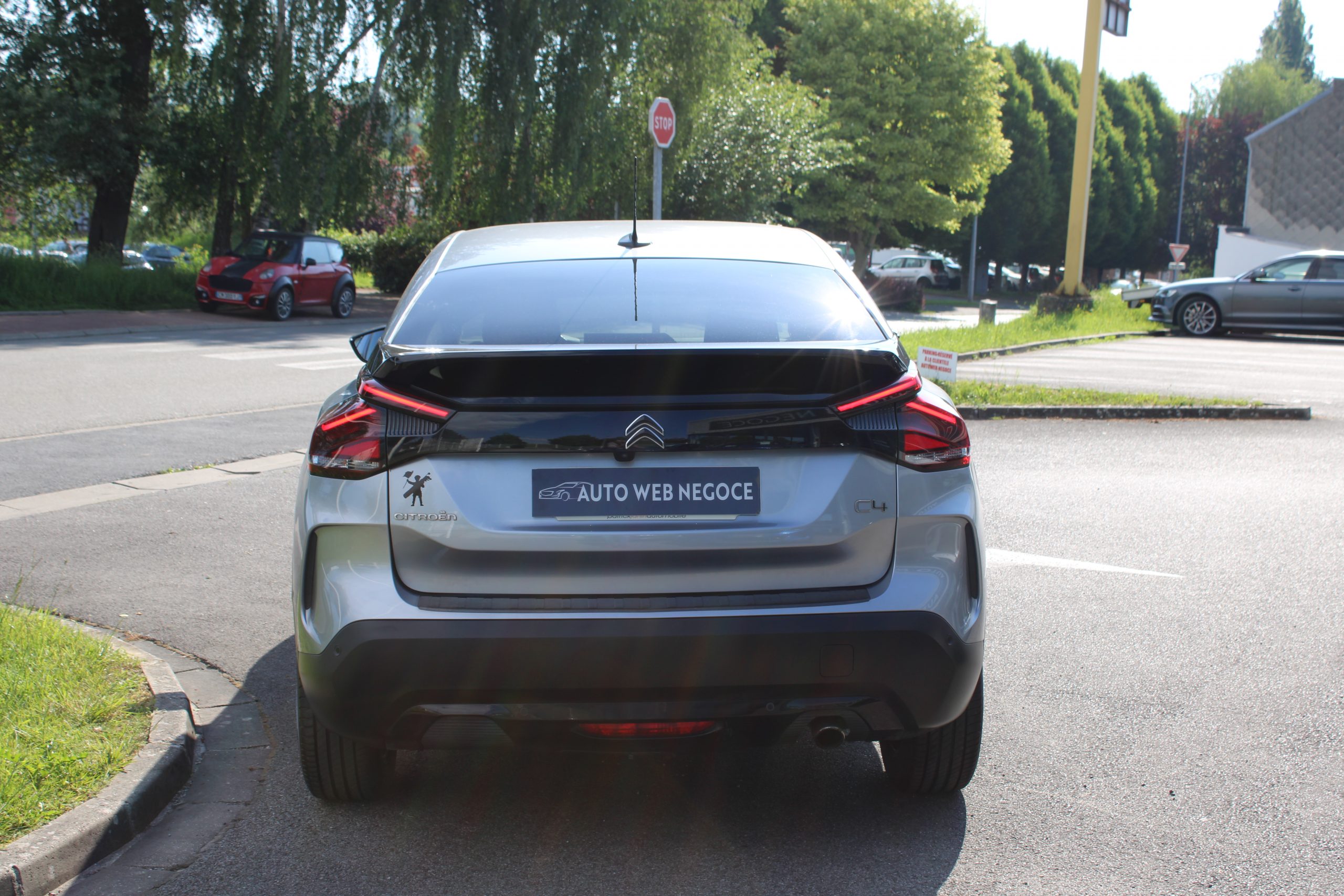 CITROEN C4 BLUEHDI 130CV SHINE EAT8 - Auto Web Negoce